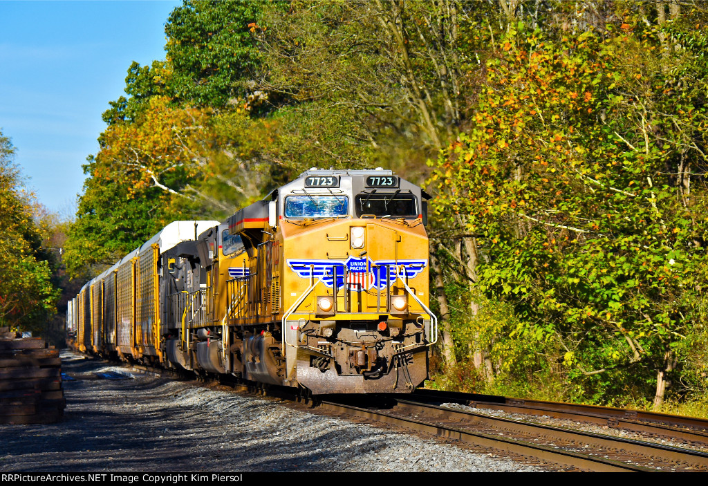 UP 7723 NS Train 212
